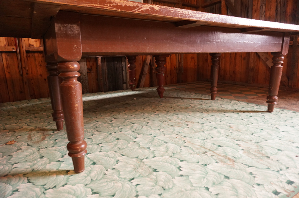 GRANDE TABLE RUSTIQUE – Antiquités Deschambault